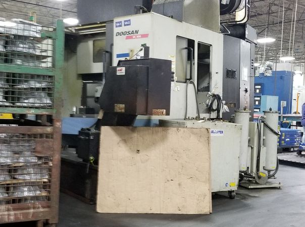 Used DOOSAN VC500 Vertical Machining Center 3415