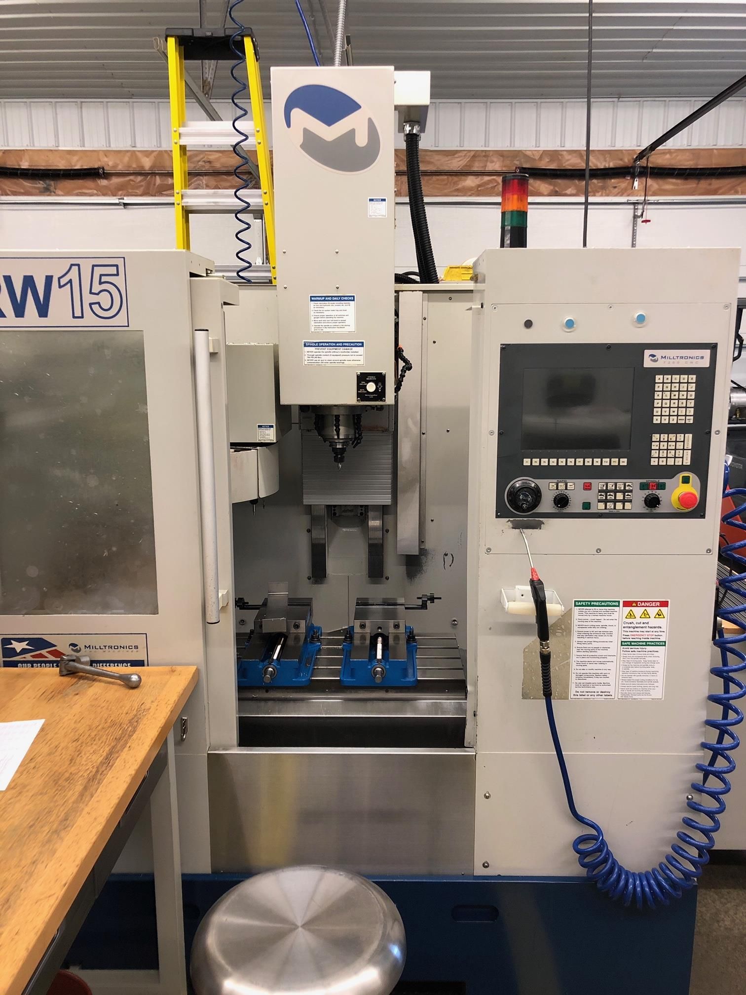 Used MILLTRONICS RW15 Vertical Machining Center 3315