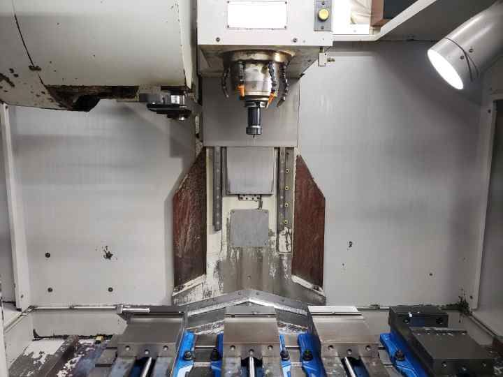 MILLTRONICS VM20 2006 - Vertical Machining Center | CNC Machines