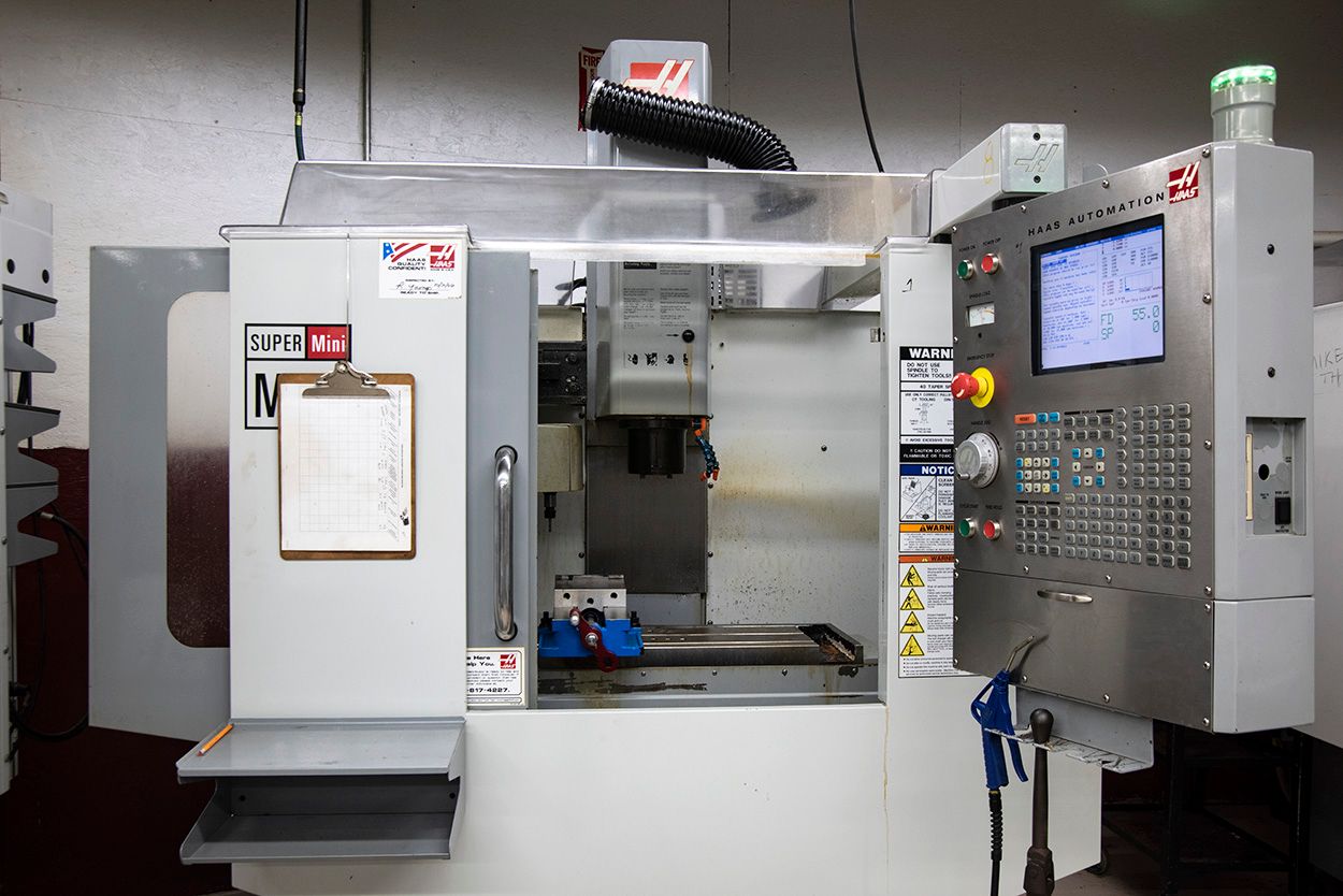 Used HAAS SUPER MINI MILL Vertical Machining Center | CNCMachines.com