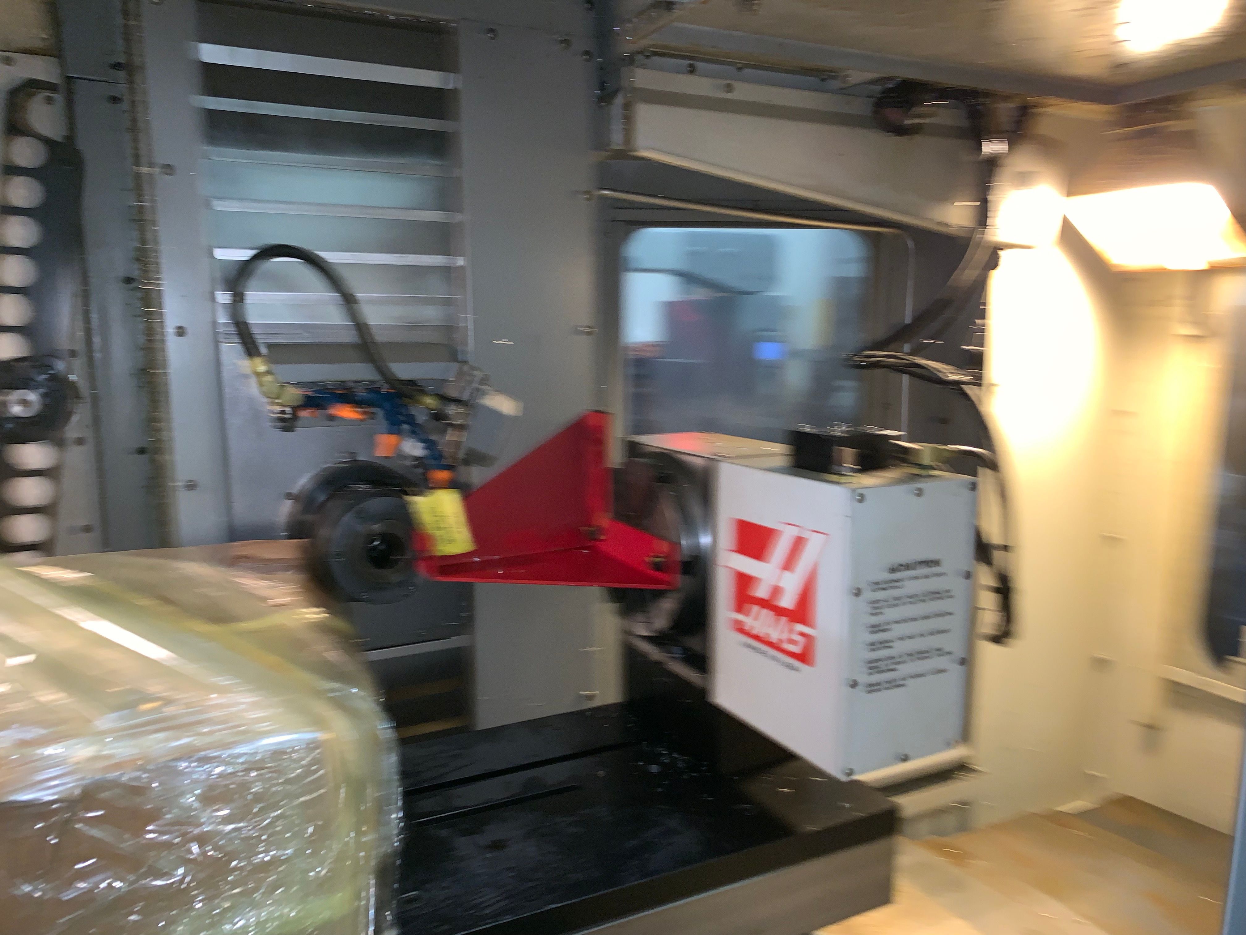 Used HAAS ES 5 4T Horizontal Machining Center | CNCMachines.com