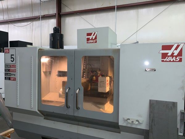 Used HAAS ES5 4AX Horizontal Machining Center #138
