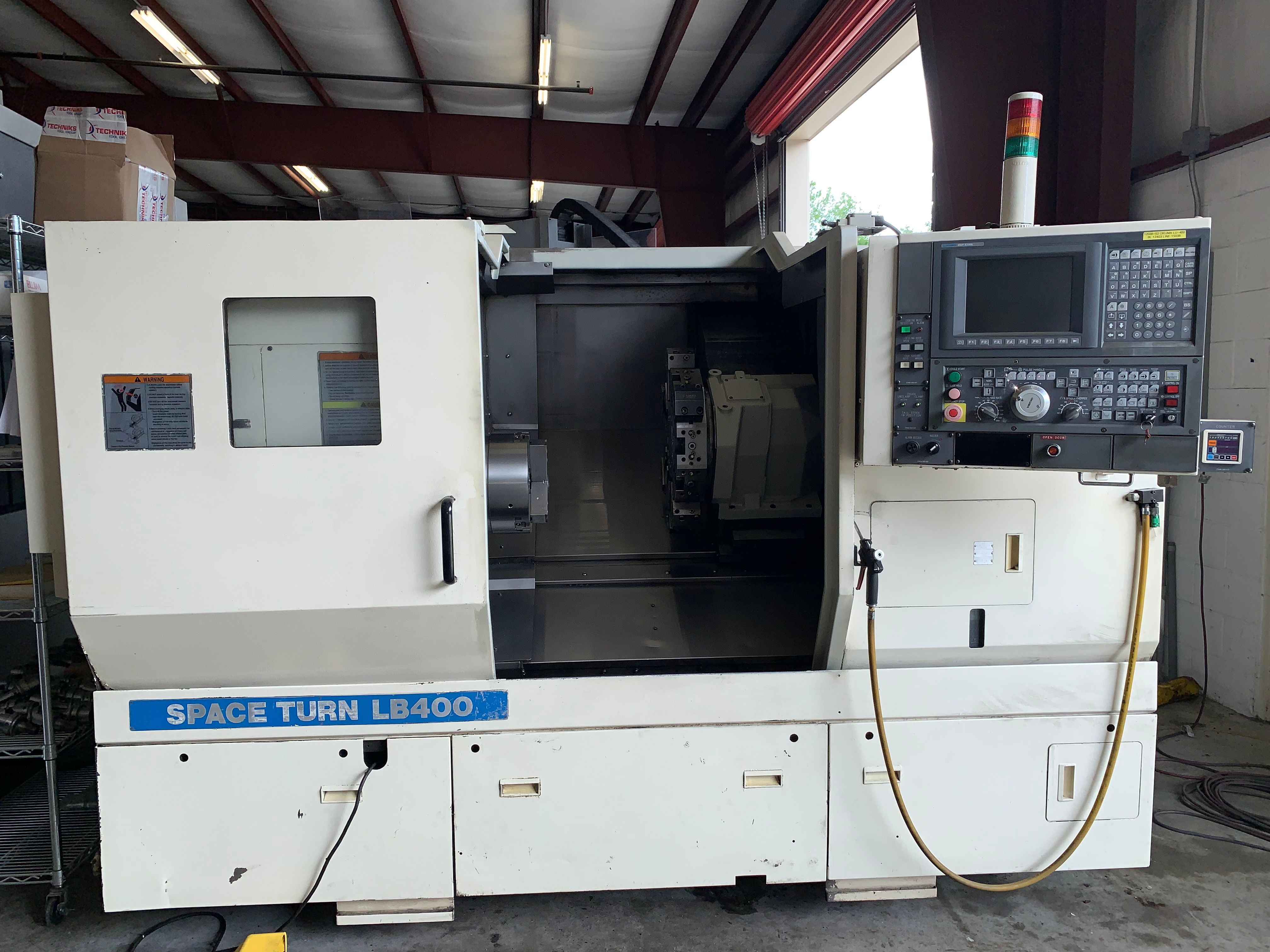 Used OKUMA LB400 CNC Lathe | CNCMachines.com