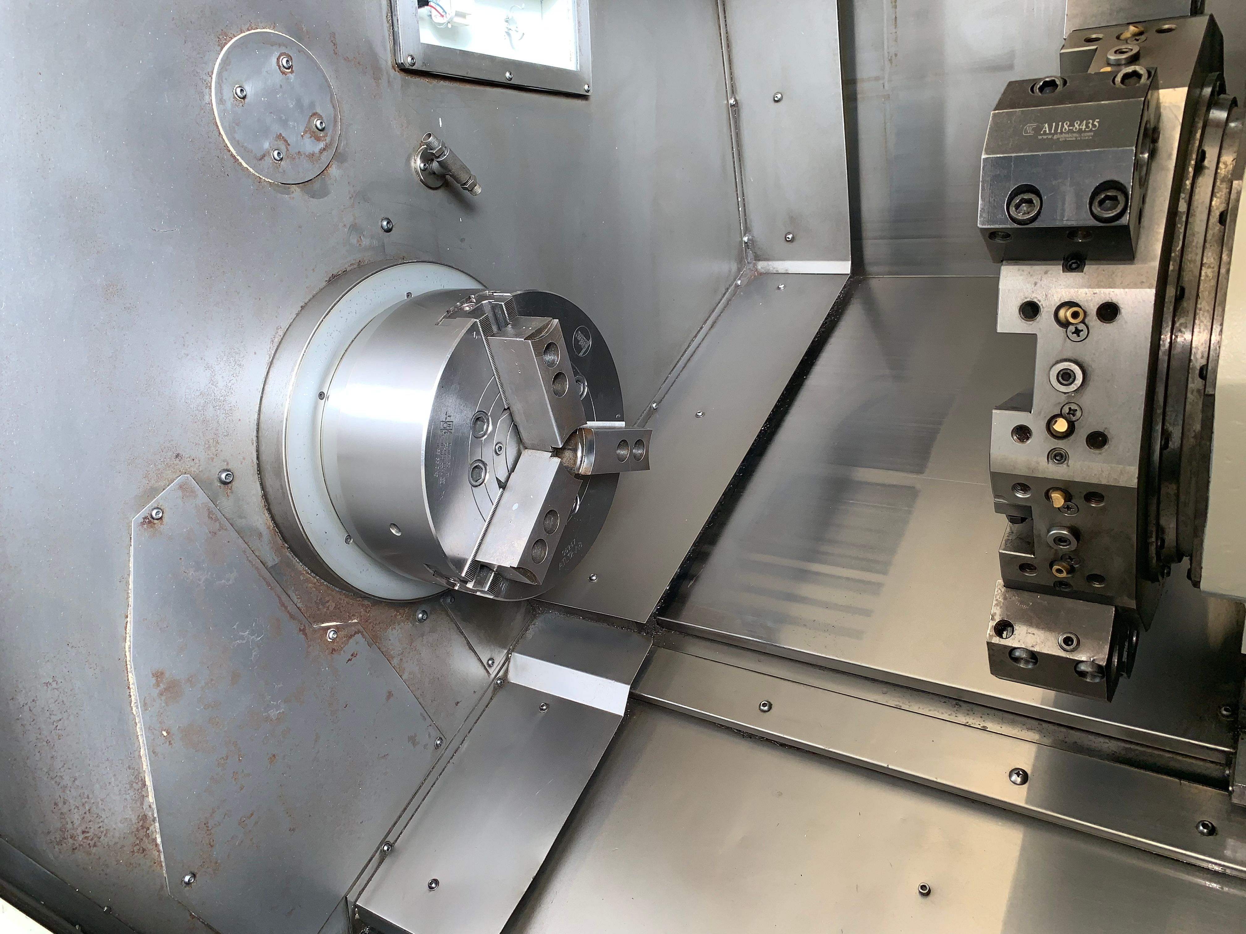 Used OKUMA LB400 CNC Lathe | CNCMachines.com