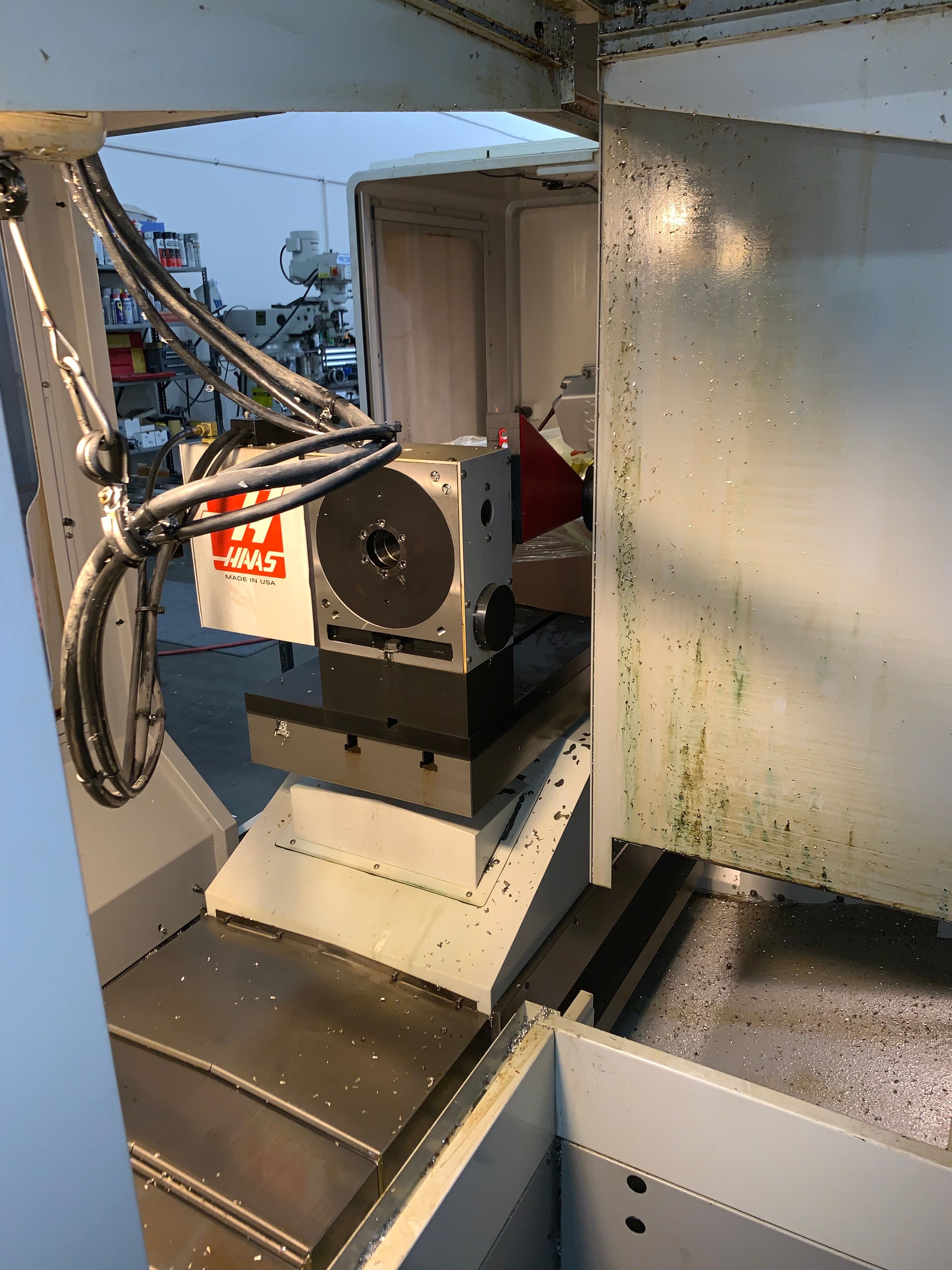 Used HAAS ES 5 4T Horizontal Machining Center | CNCMachines.com
