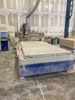 Used Industrial CNC Routers - CNCMachines.com