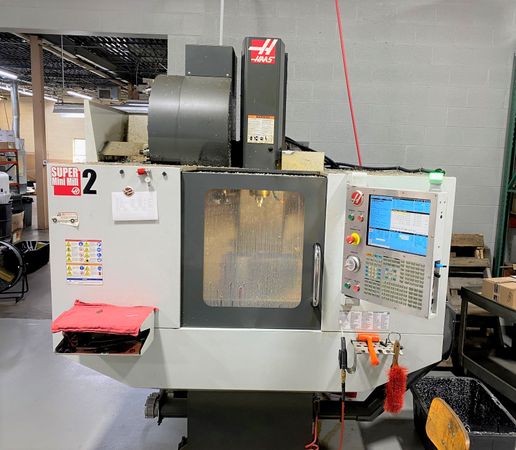 Used HAAS SUPER MINI MILL 2 Vertical Machining Center 4304