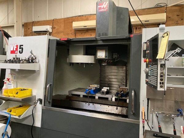 Used HAAS VF5 Vertical Machining Center #7161