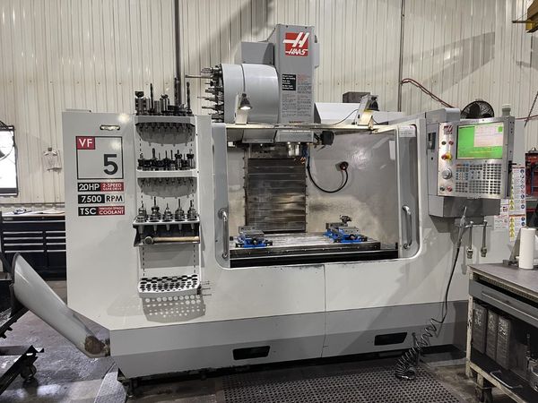 Used HAAS VF5 Vertical Machining Center #7751
