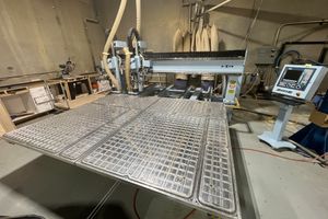 Used Industrial CNC Routers - CNCMachines.com