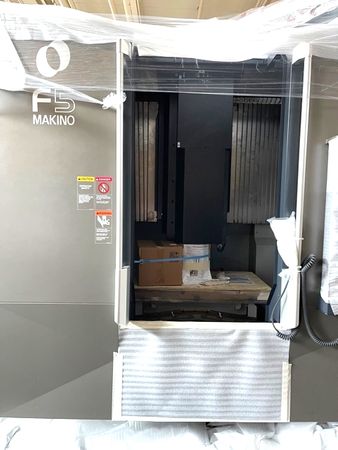 Used MAKINO F5 Vertical Machining Center #6473