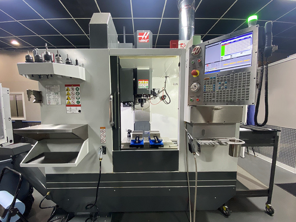 Used HAAS DM2 Vertical Machining Center #8749