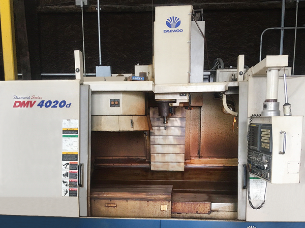 Used DAEWOO DMV4020 Vertical Machining Center #7365