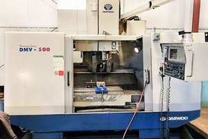 Used DOOSAN DMV500 Vertical Machining Center #8009