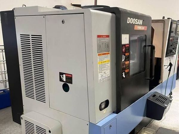 Used DOOSAN PUMA 240B CNC Lathe #11250