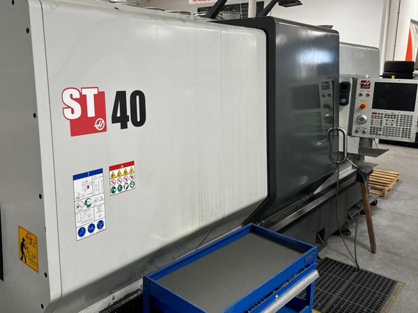 Used HAAS ST40 CNC Lathe #10983