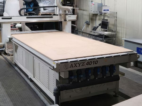 Used AXYZ 4010 Router #11740
