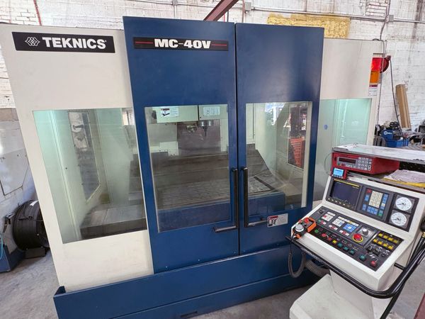 Used TEKNIC MC-40V Vertical Machining Center #14418