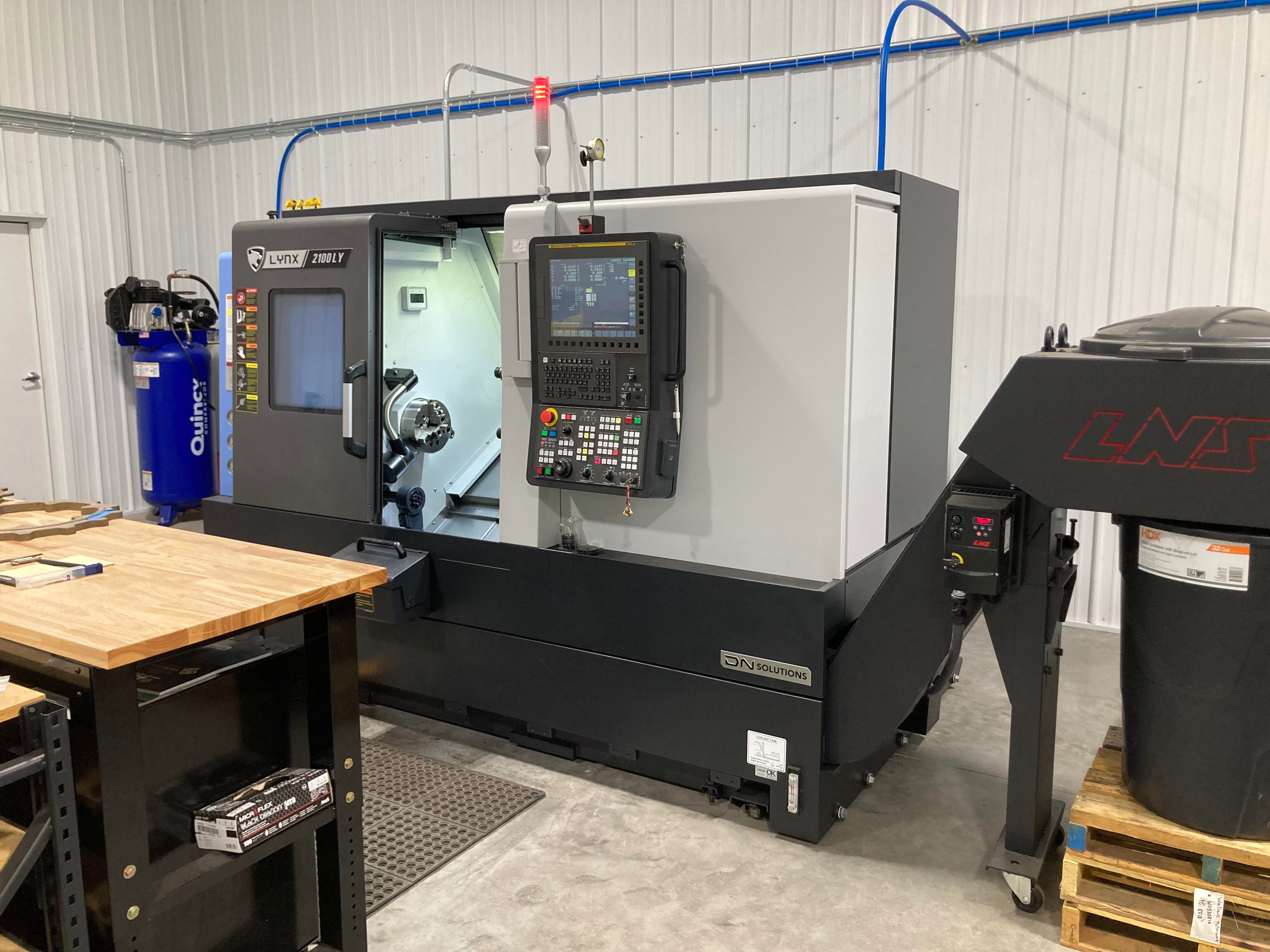 Used DOOSAN LYNX 2100LYB CNC Lathe 11052