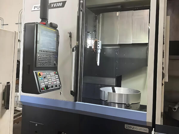 Used DOOSAN PUMA V8300L CNC Lathe #12716